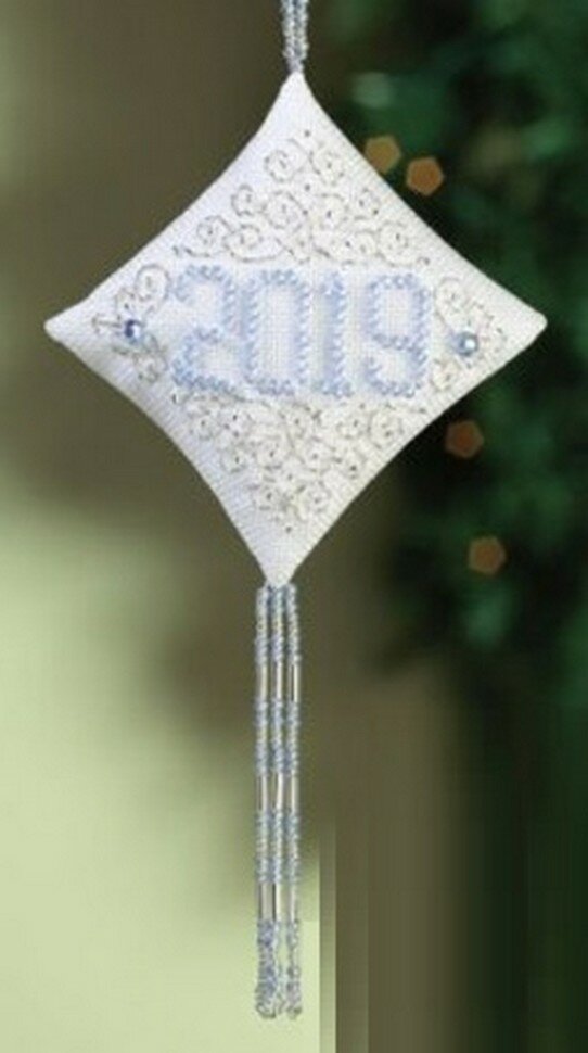 Набор для вышивания Mill Hill #MH220302 Time to Celebrate (Время праздника), 8 x 14 см