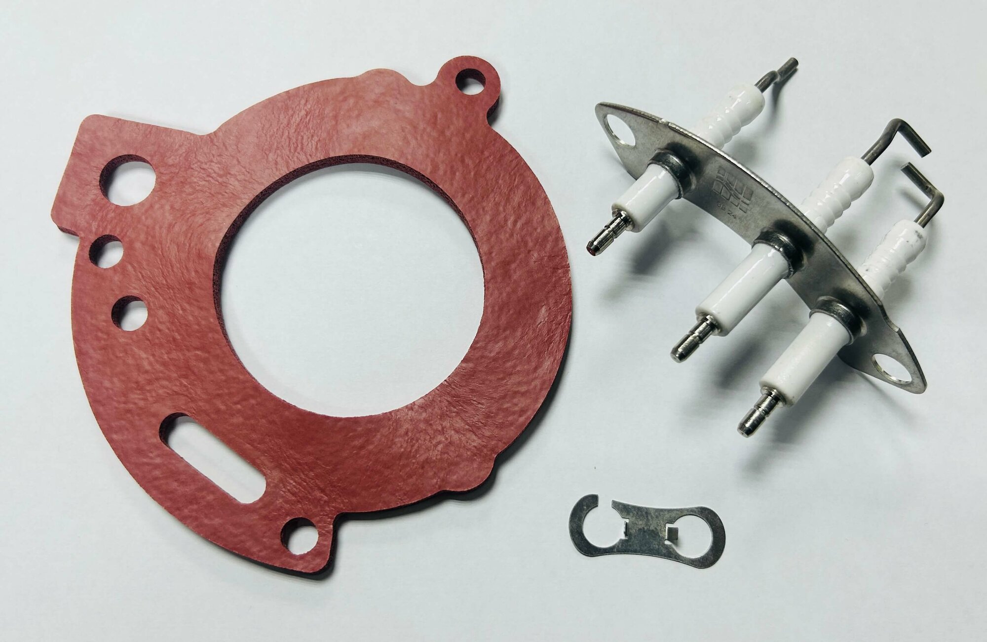 Комплект электродов Buderus Logamax, Worcester, Bosch арт. 87181070870