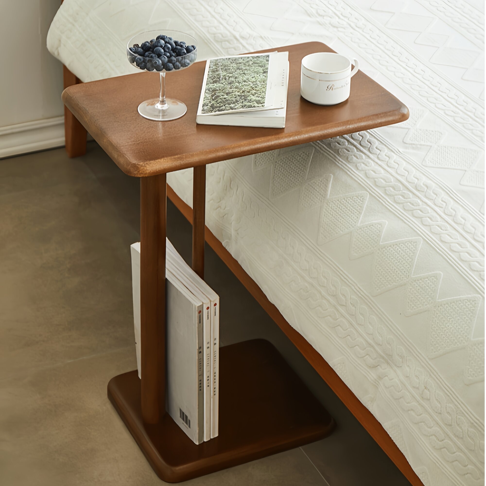 Приставной столик из массива дерева, цвет орех, передвижной, для спальни, гостиной