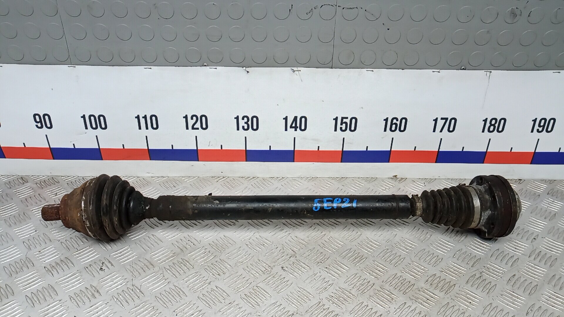 Привод передний правый VOLKSWAGEN PASSAT CC, Номер 1K0407272RB, 1K0407764LX