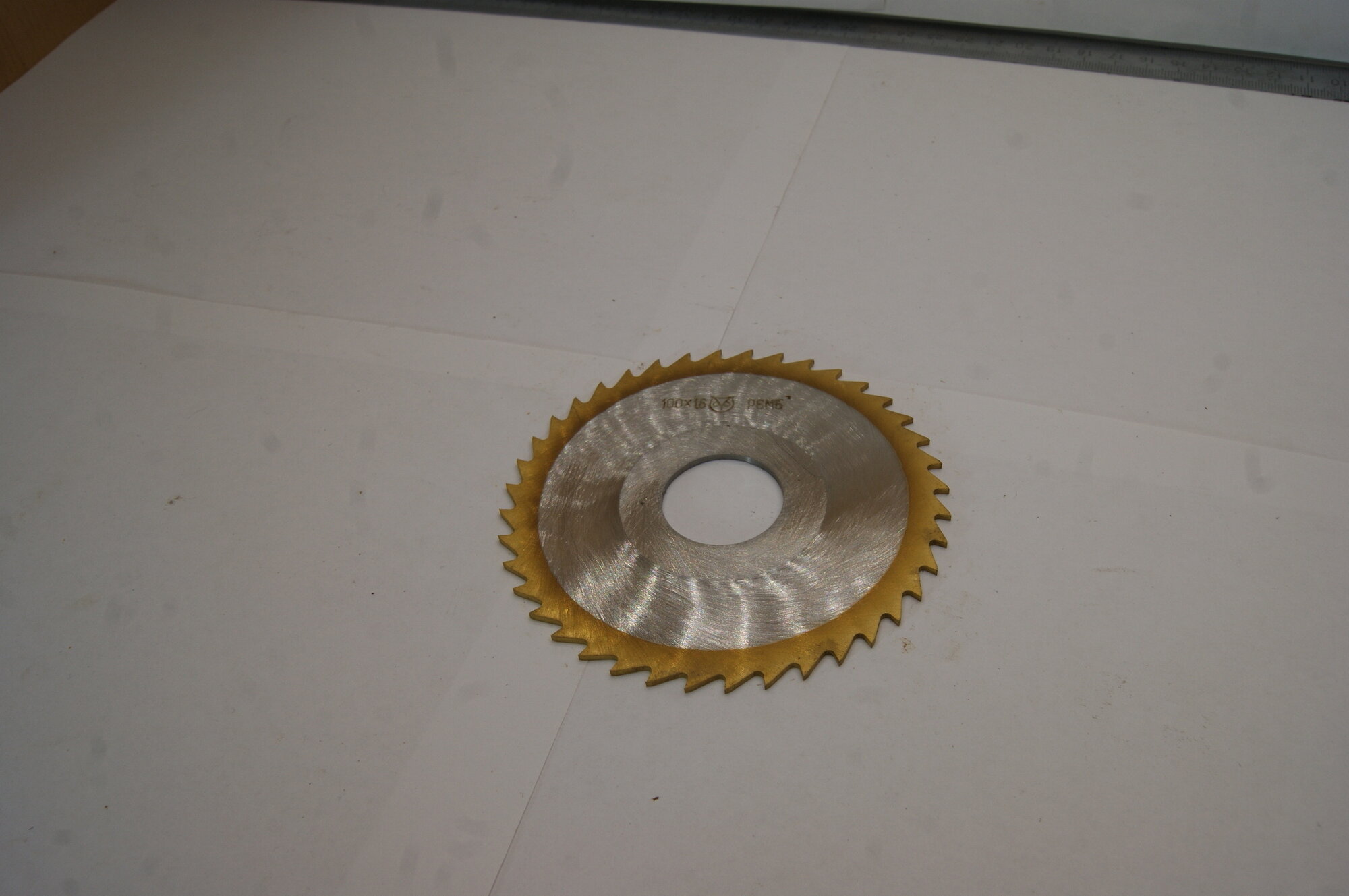 Фреза отрезная дисковая по металлу 100х1.6х27мм. z 40 Р6М5 СССР КИБ