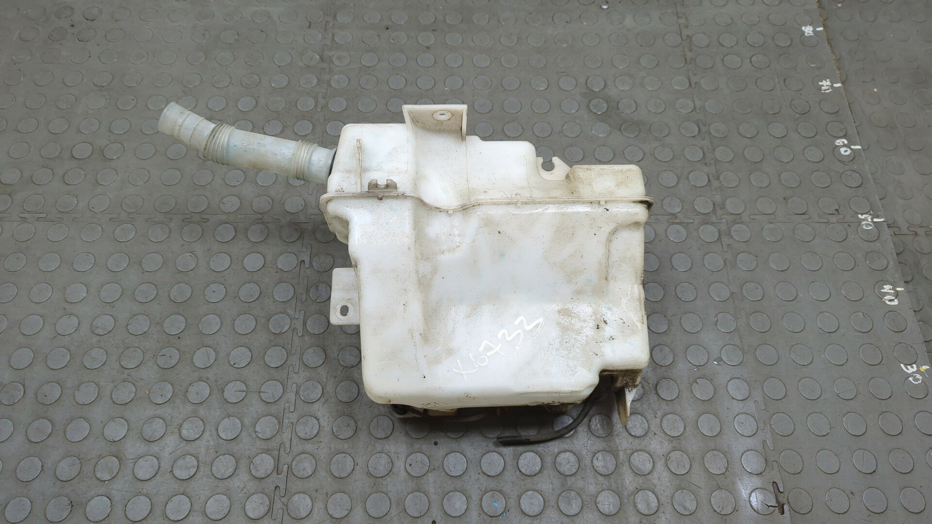 Бачок омывателя Mitsubishi Lancer 10 Б/У