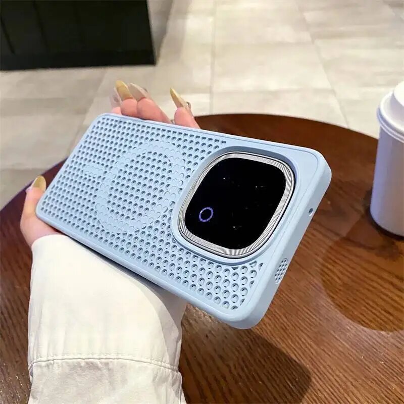 Чехол iQOO Neo 10 Light Blue с теплоотводом и Mag-safe