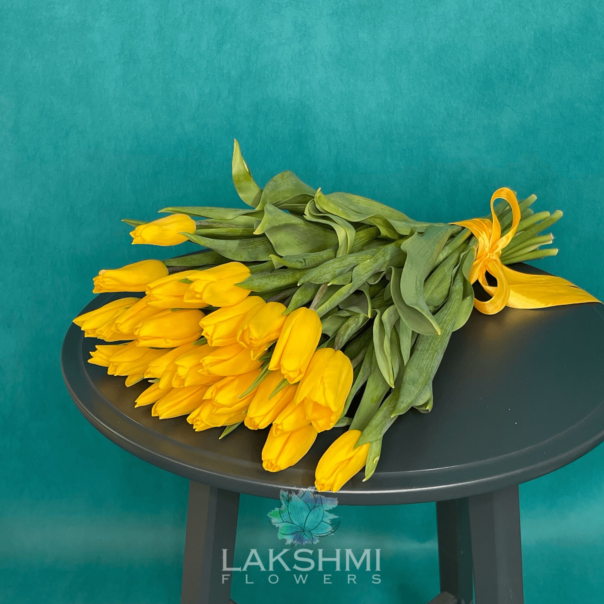 25 желтых тюльпанов / Букет из 25 желтых тюльпанов под ленту