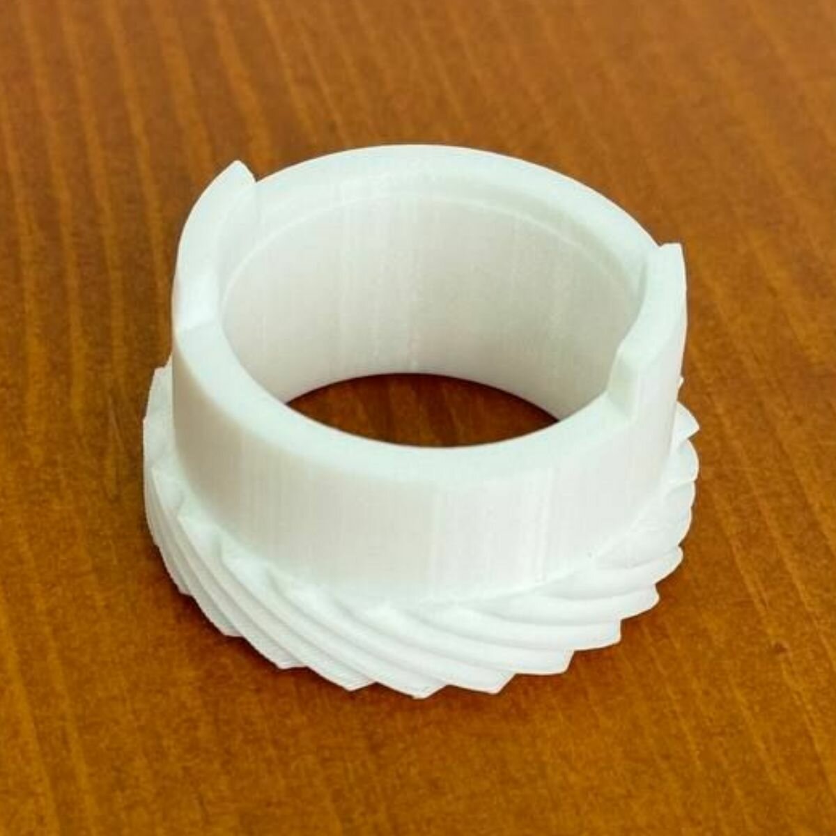 Шестерня спидометра мотоцикла Honda Africa Twin, белого цвета