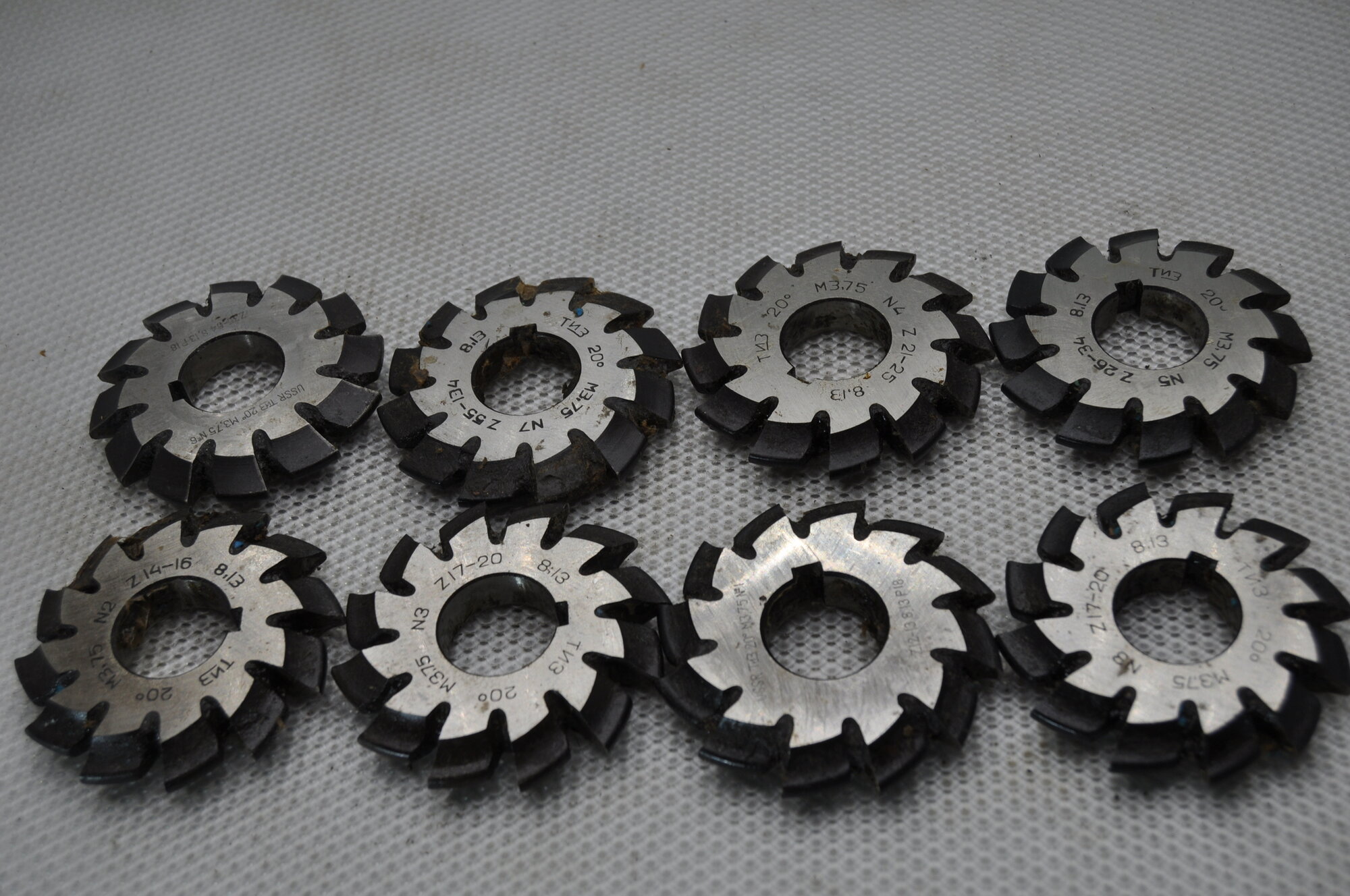 Фреза модульная М3,75 Р18 Z 12 20 (№1-8) комплект