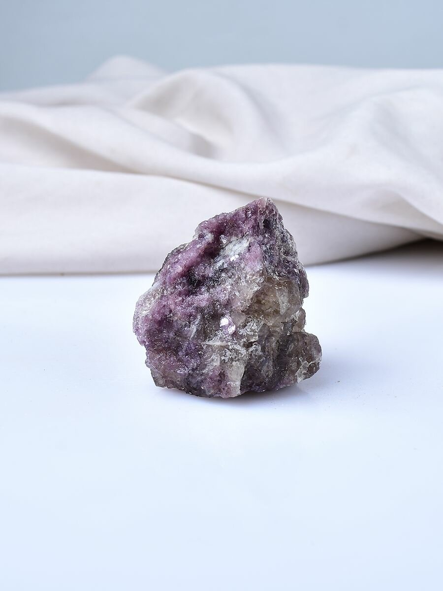 Натуральный камень "турмалин в цвету сливы не подвергался обработке (3-5 см, 3 шт.)