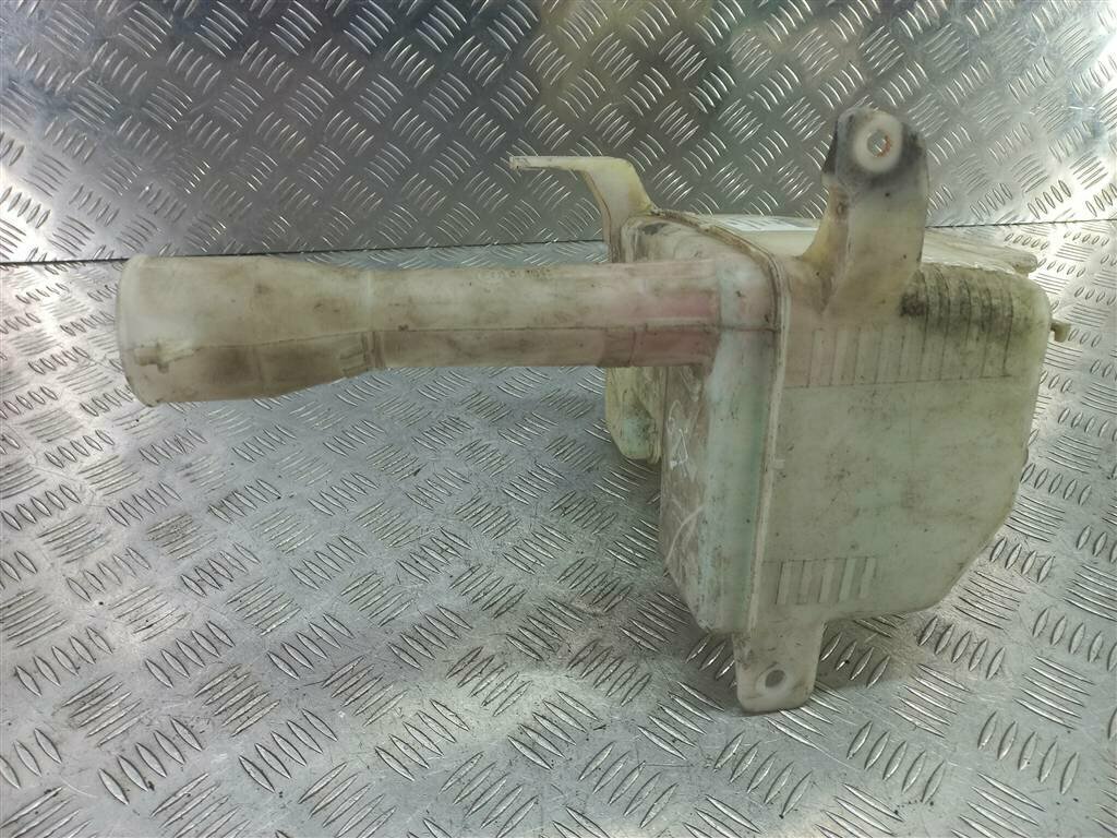 Бачок омывателя Б/У для MITSUBISHI LANCER IX рестайлинг (2005—2010) MR570436