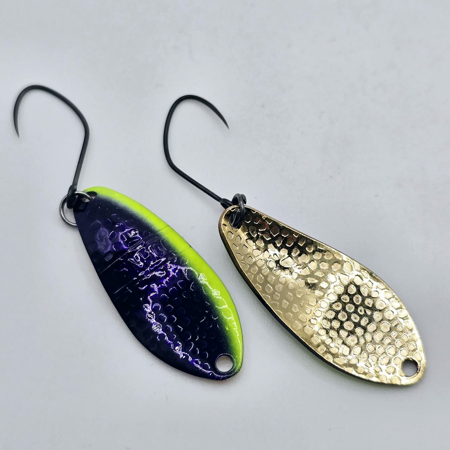 Блесна Antem "Dohna" вес 2,5гр, цвет #RH03, безбородый крючок, для ловли форели