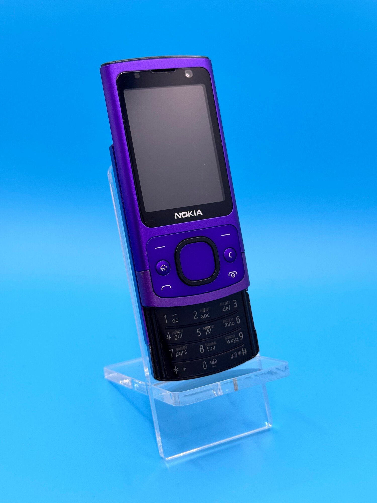 Мобильный телефон Nokia 6700 Slide
