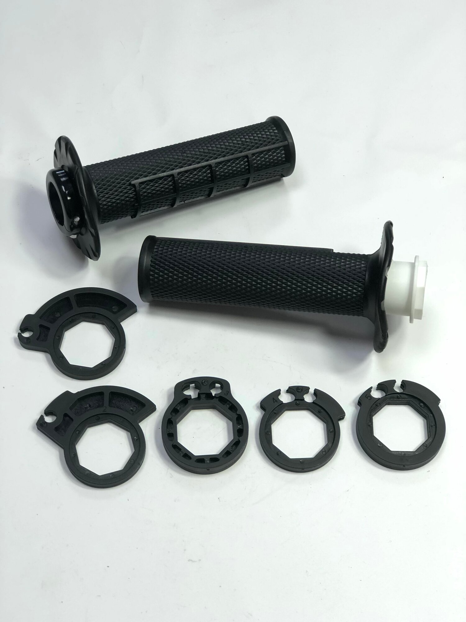 Грипсы для мотокросса, питбайков и эндуро Lock-On, чёрные, ф22мм, пара, SM-472