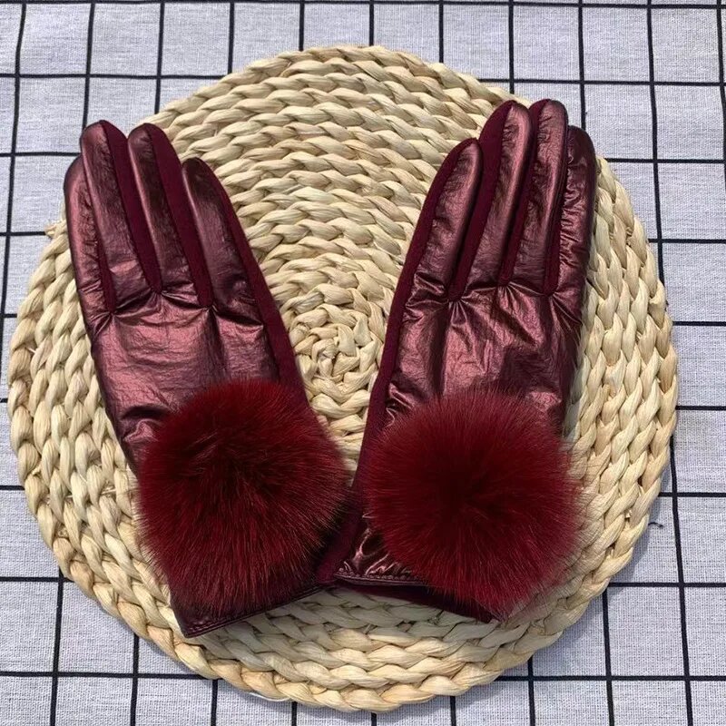 Перчатки для женщин