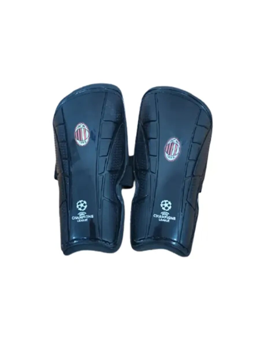 Щитки футбольного клуба Milan