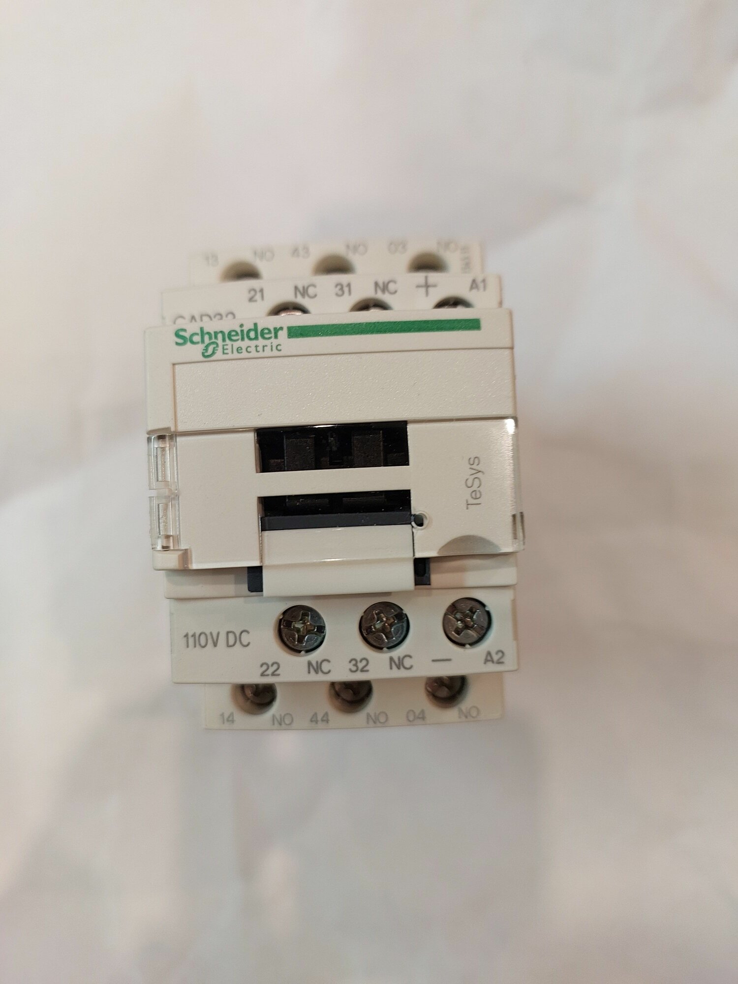 Промежуточное реле 3НО+2НЗ, цепь управления 110В DC Schneider Electric, CAD32FD