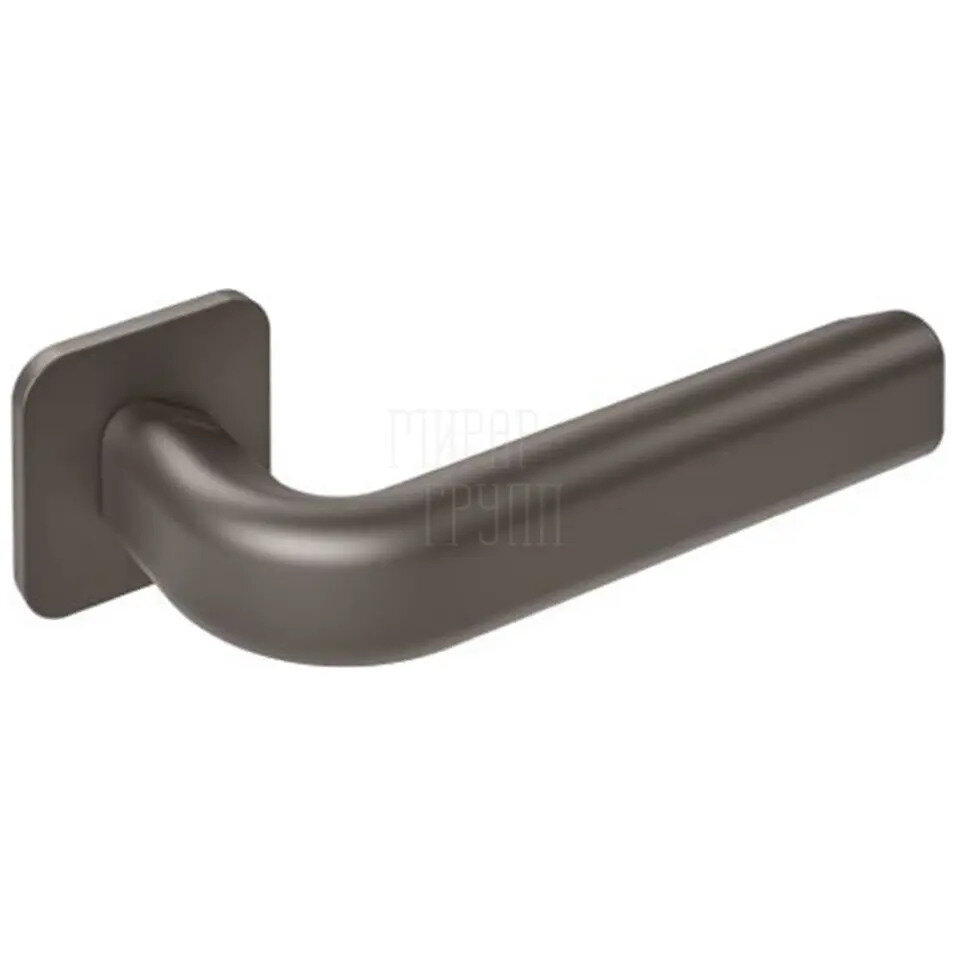 Дверная ручка Tupai 6501 5SQ RC на квадратной розетке титан