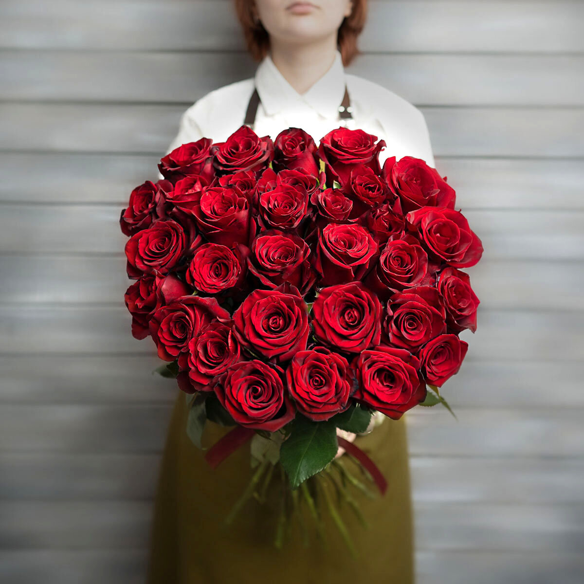 31 красная роза Эквадор, высота 50 см, монобукет от Букет Маркет