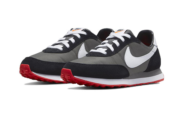 Туфли NIKE, размер 35 EU, черный, красный, белый — фото 1