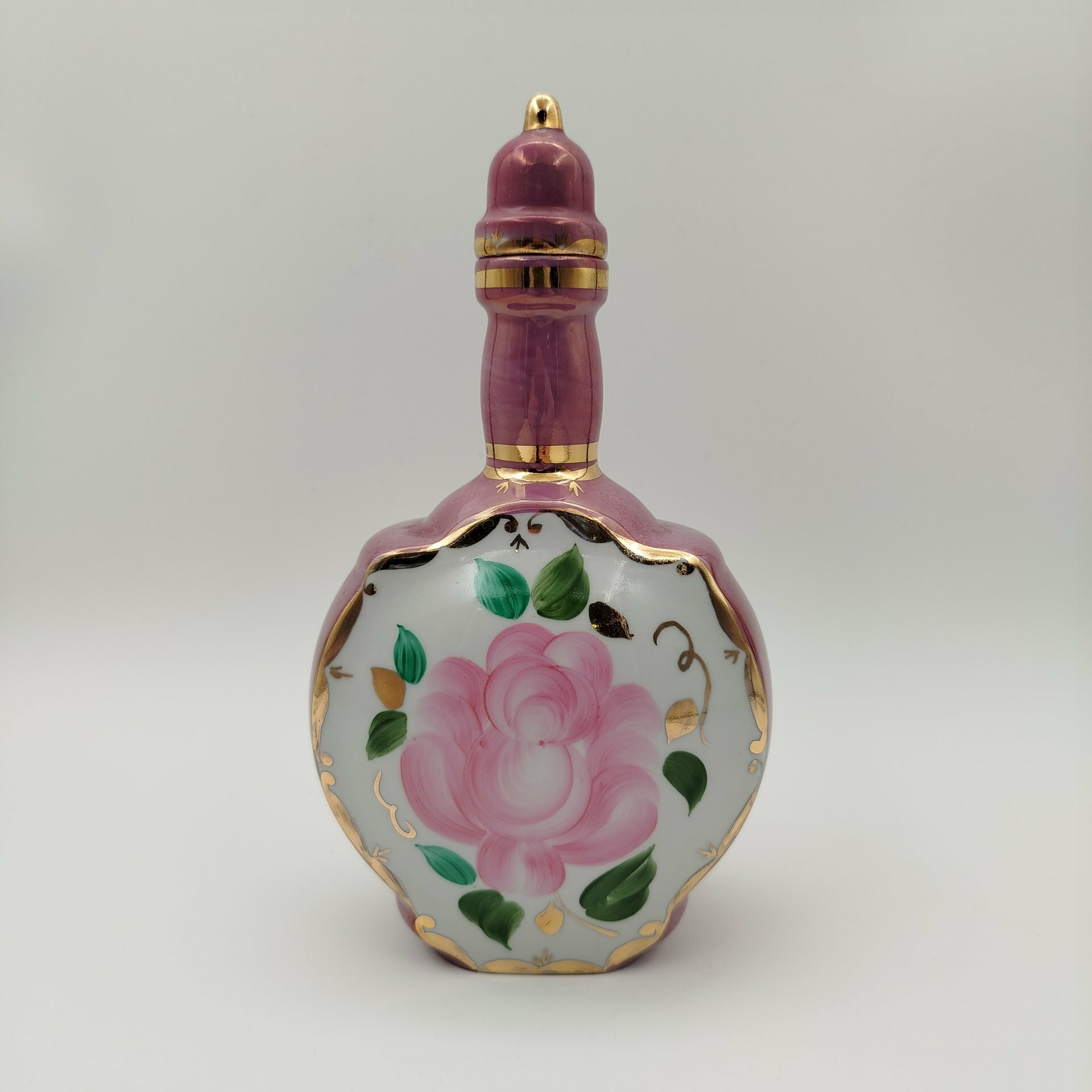 Штоф с цветочным декором, фарфор, роспись, золочение