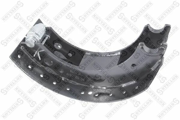Колодки тормозные барабанные задние STELLOX 8502606SX