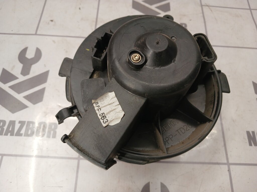 Моторчик печки Peugeot 307 2001-2008