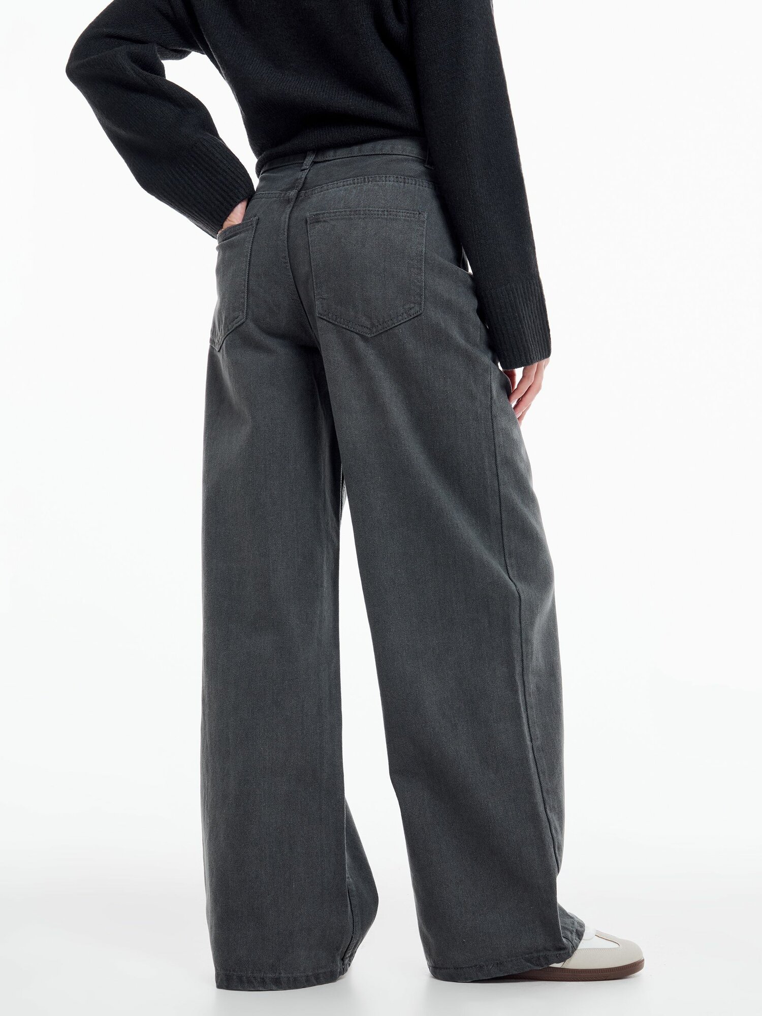 Джинсы широкие 