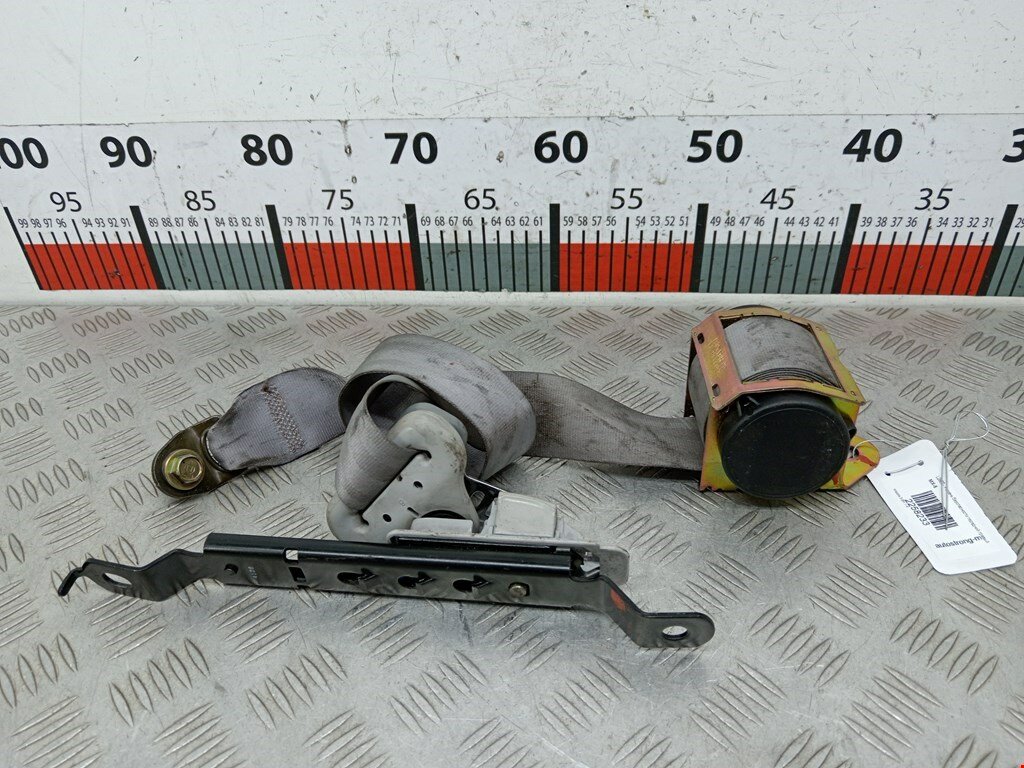 Ремень безопасности передний правый Mazda 3 BK BP4K57630C арт. 2258233