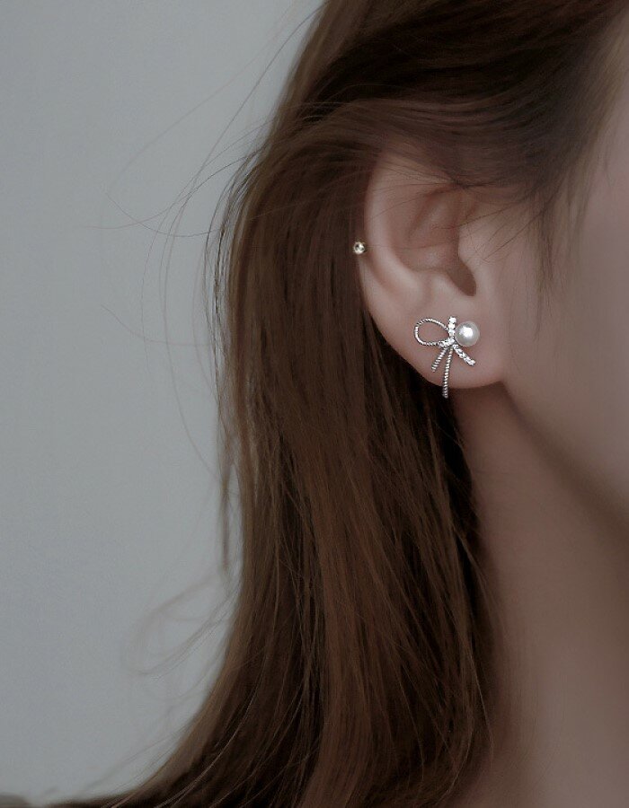Серьги пусеты, циркон, жемчуг имитация