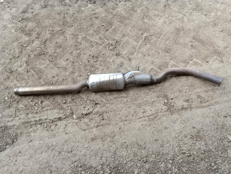 Б/У Приемная труба глушителя Audi A8 D4 404865 VAG арт. 4H0253211C