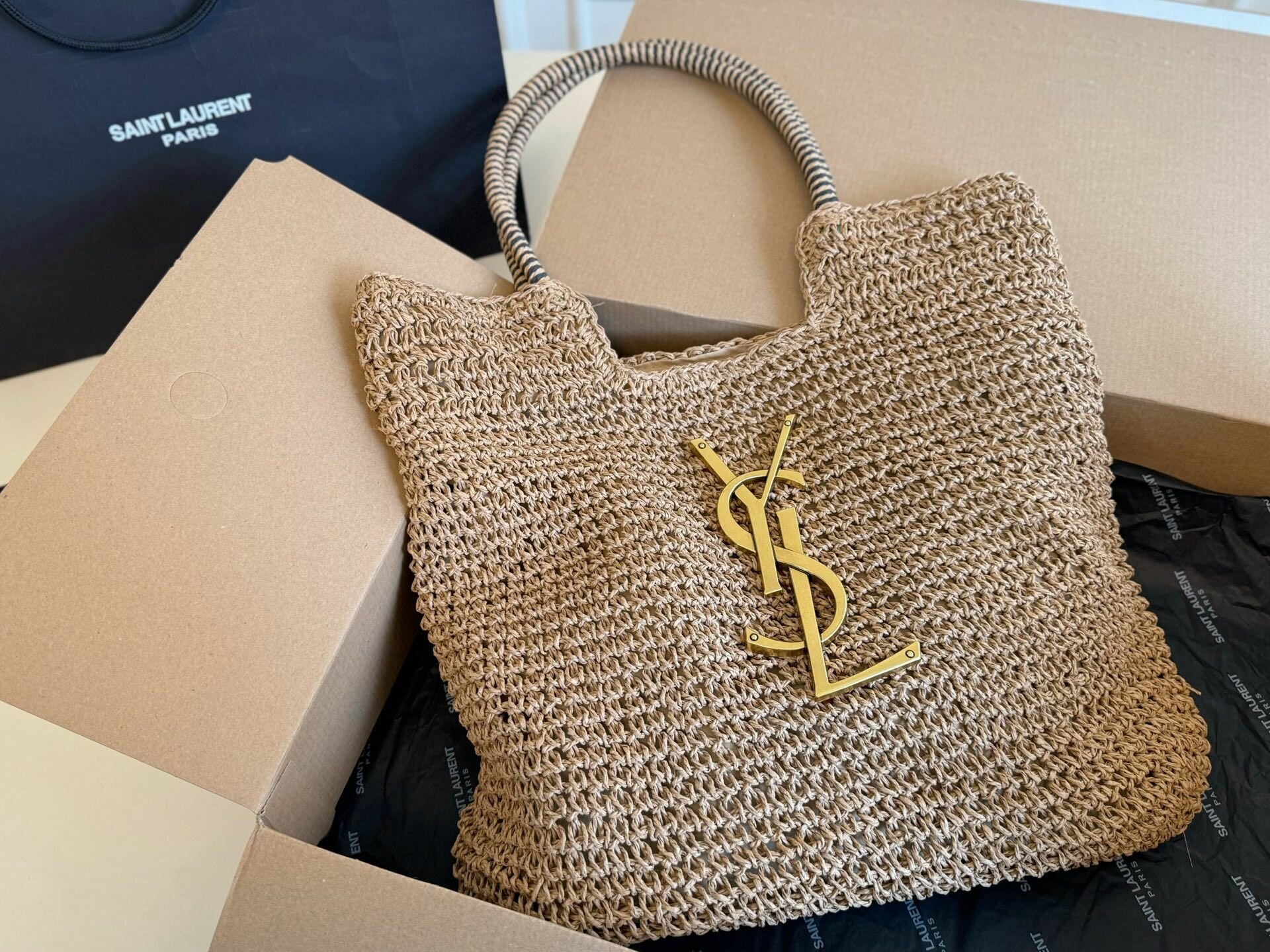 Saint laurent sumka meshok na plecho