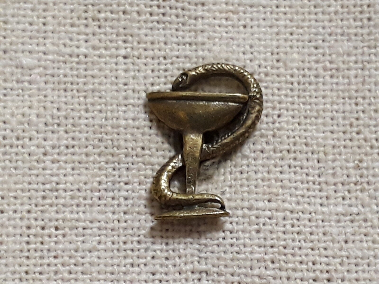 Тяжелый значок фрачник Медицина Сосуд Гигеи