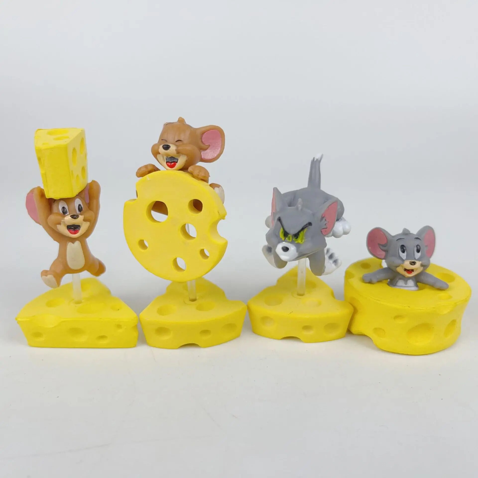 Фигурки Том Кот и Джерри Bandai 3-5 см, Opp Bag, Желтый