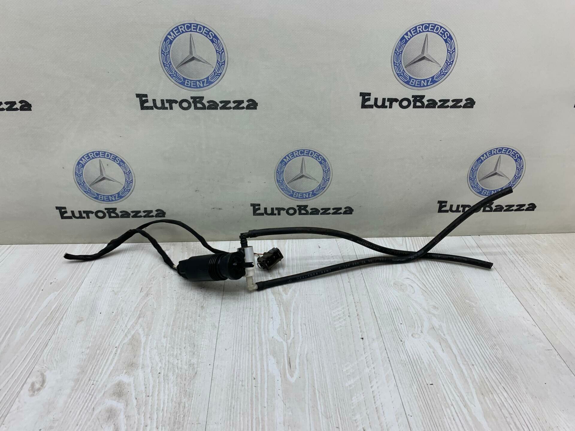 Насос стекломываетля Mercedes W164 A1648690421