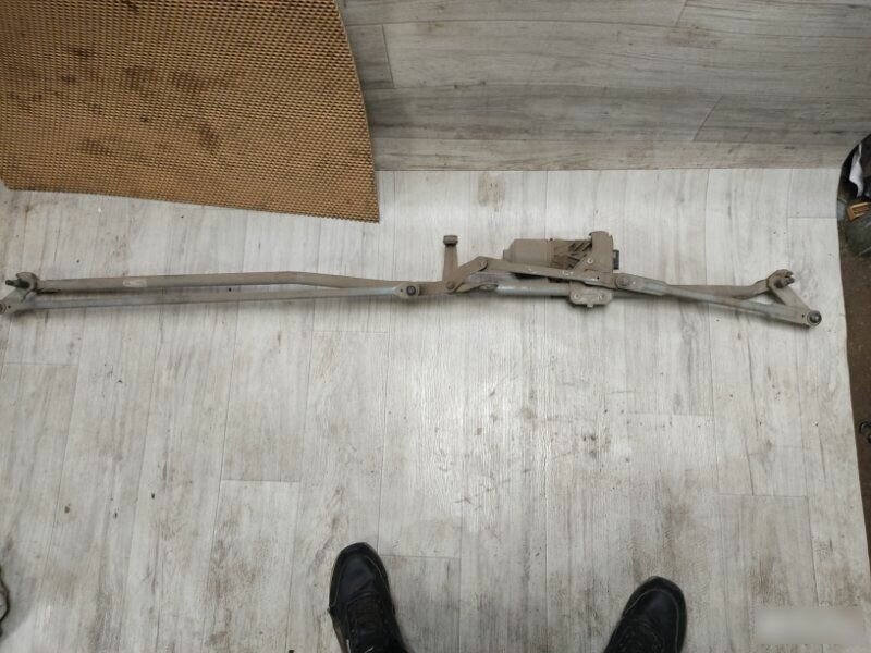 Трапеция с мотором стеклоотчестителей Peugeot 308 Б/У с пробегом