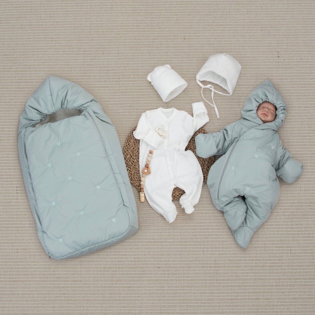 Комплект на выписку 5 предметов "Акварель. Вышивка Медвежонок", зимний, мята