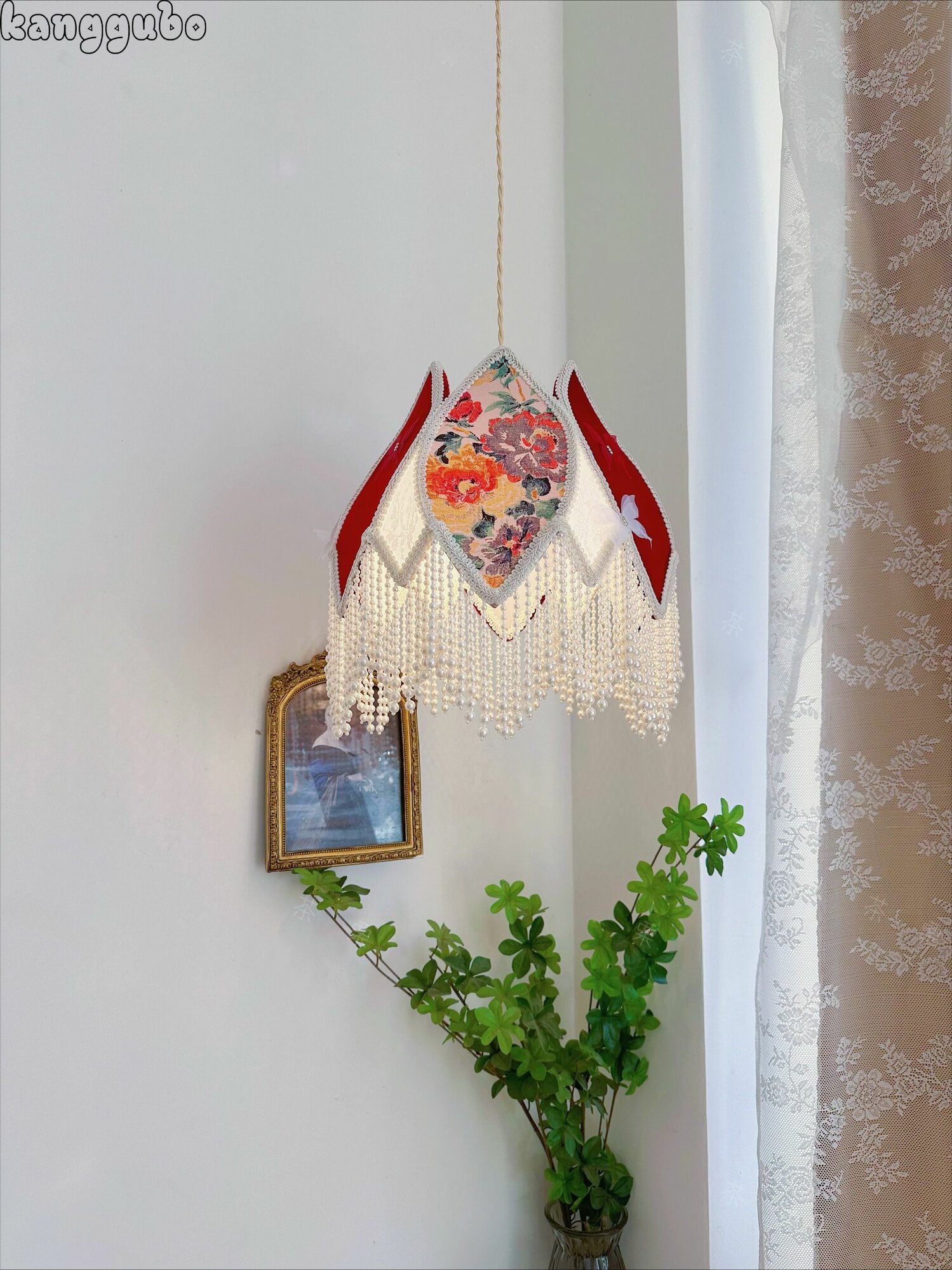 Люстра с кисточками в стиле ретро