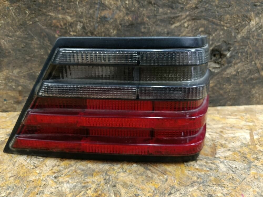 Фонарь задний правый Mercedes W124 Б/У с пробегом
