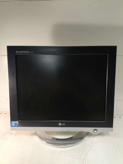 Монитор с дефектом ЖК 15" 4:3 LG с черный
