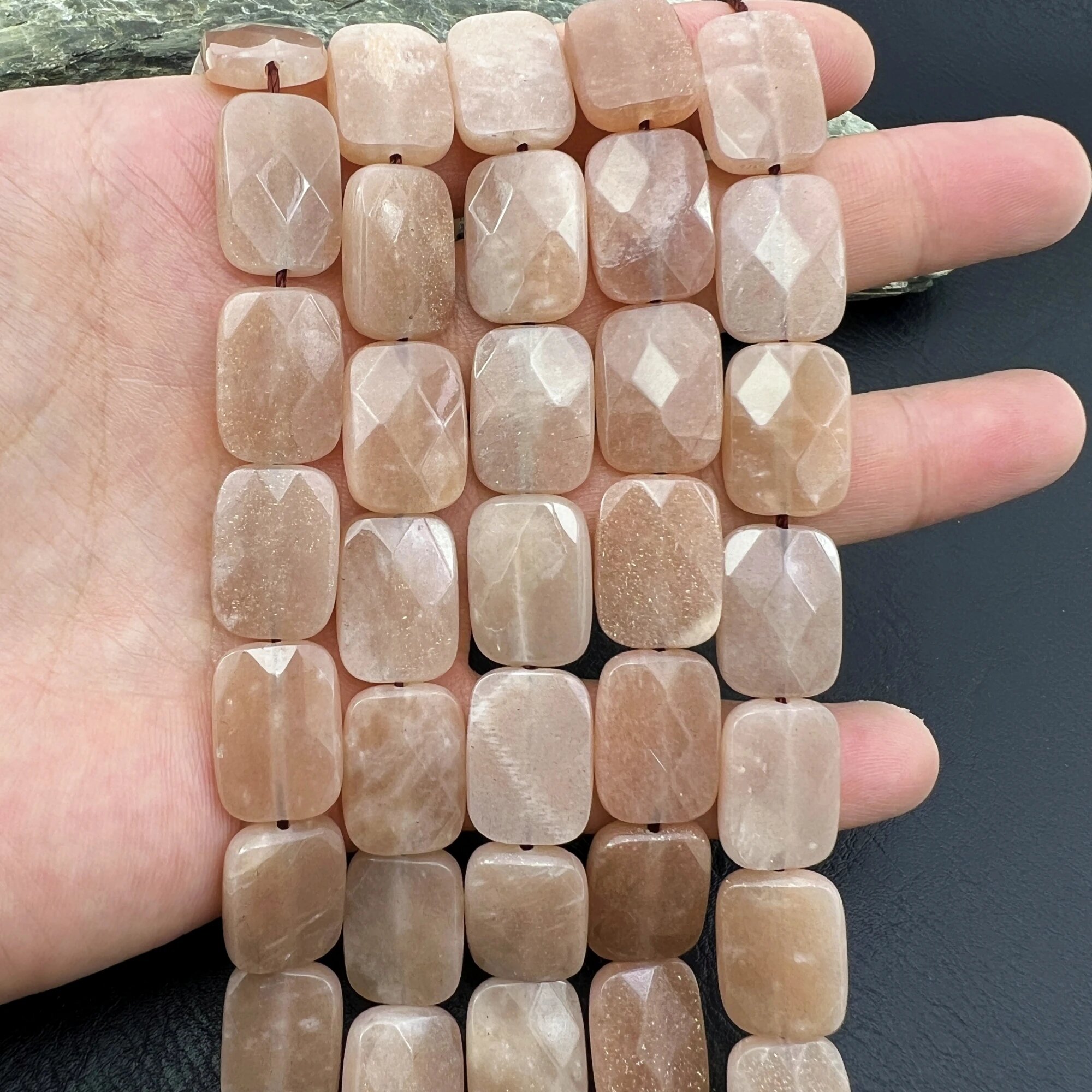 Бусины прямоугольные из натурального лунного камня, 13 х18 мм, 22 шт.