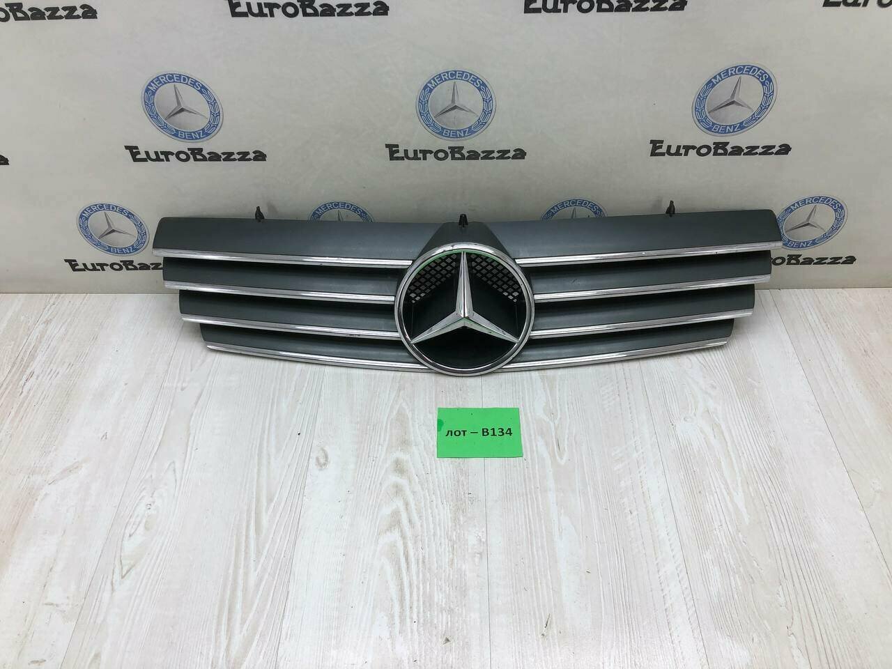 Решетка радиатора Mercedes W215 A2158800183