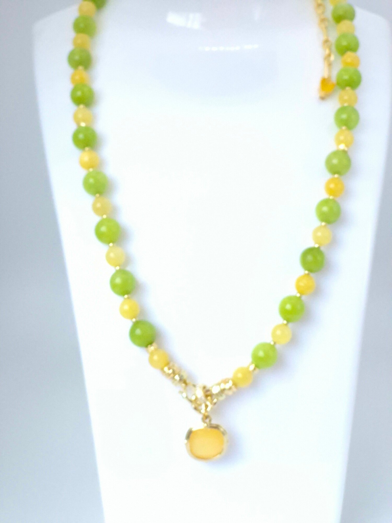 Чокер, кальцит