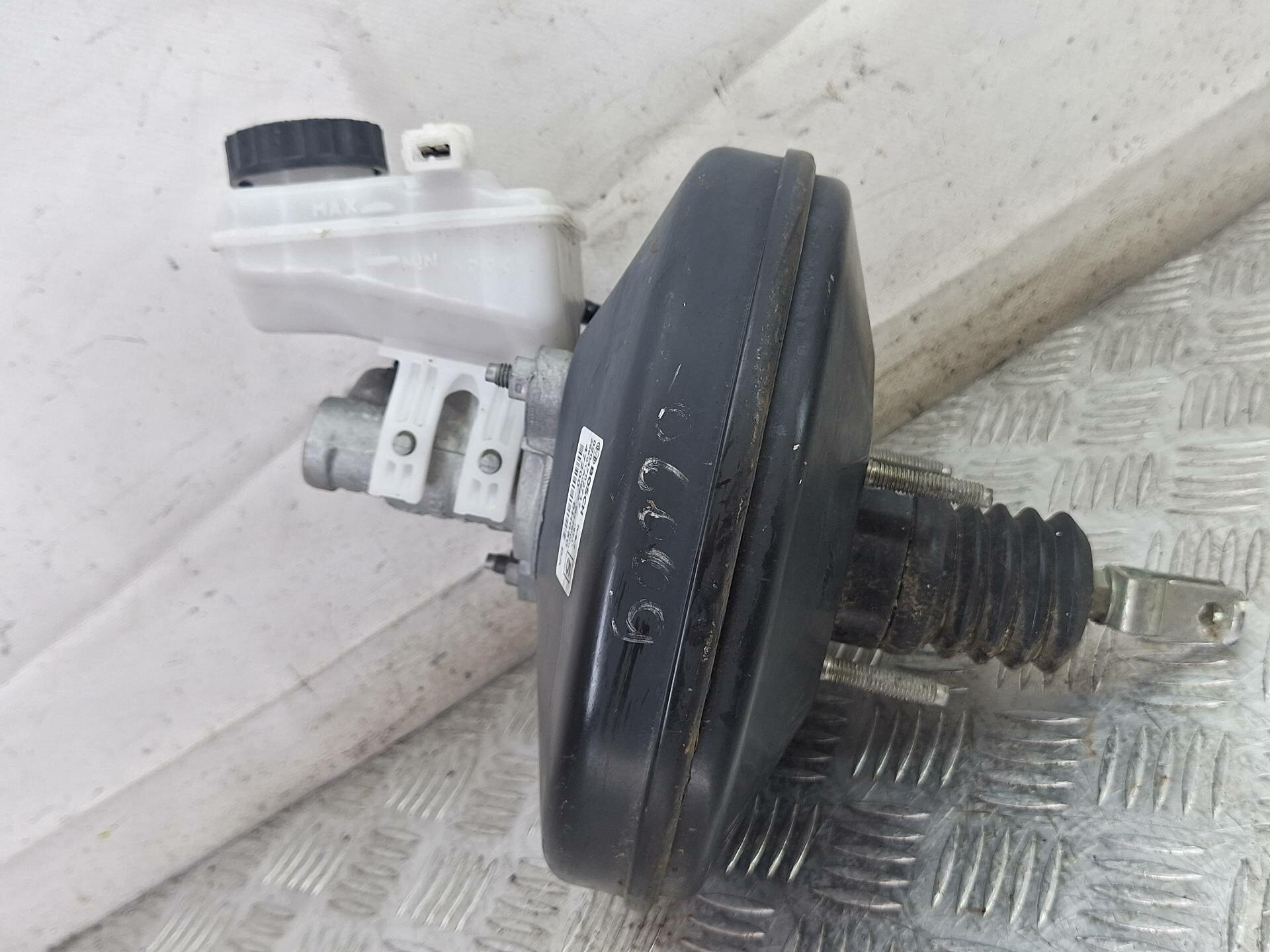 Вакуумный усилитель тормозов Citroen C1 рест. (2008 - 2012) 0204702717