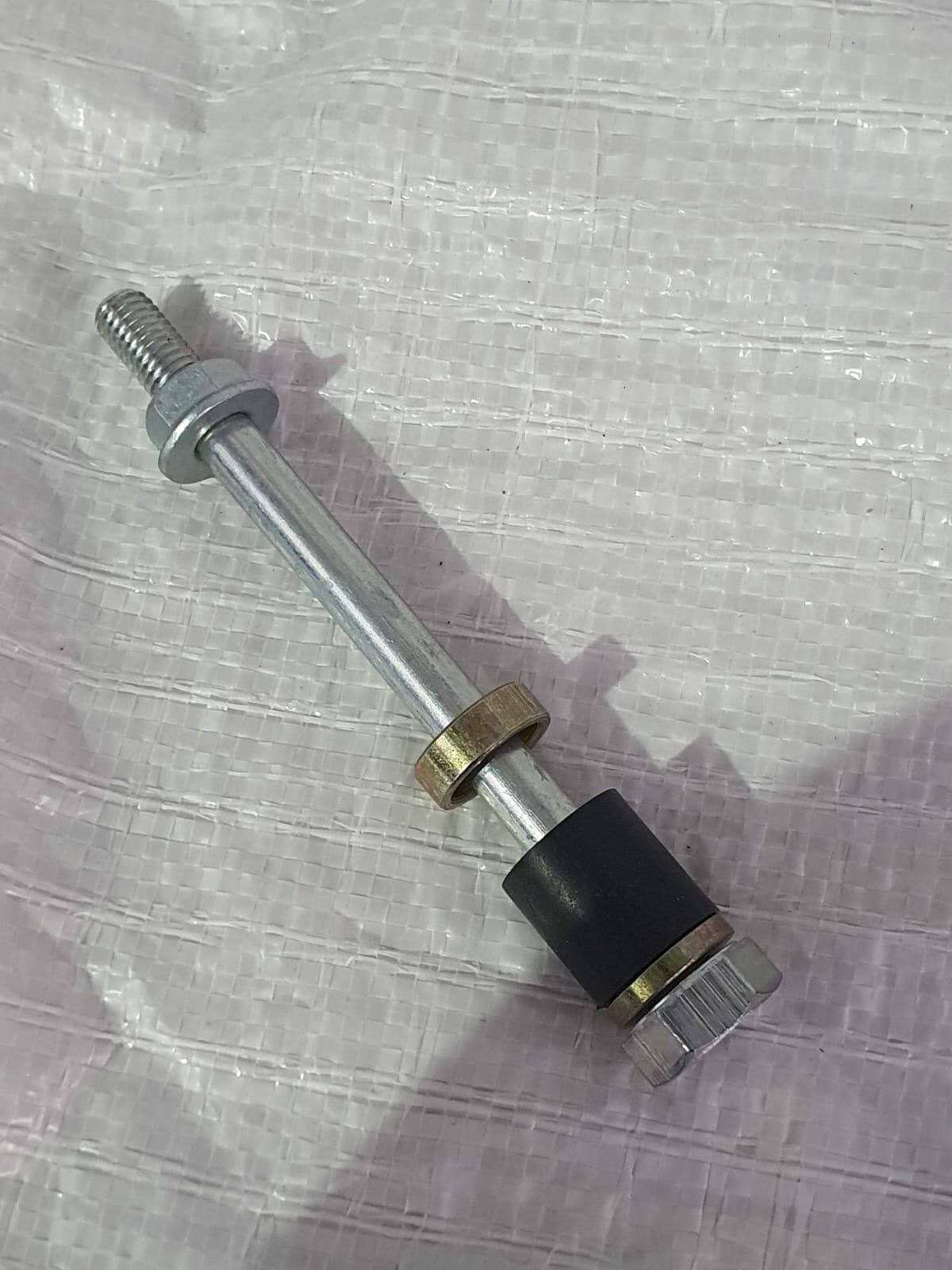 Болт Генератора Ваз 2110 Нива 214