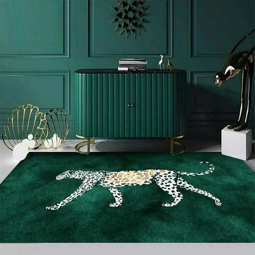 Изумрудный зелёный ковер, размером 1,6 метра × 1,2 метра，