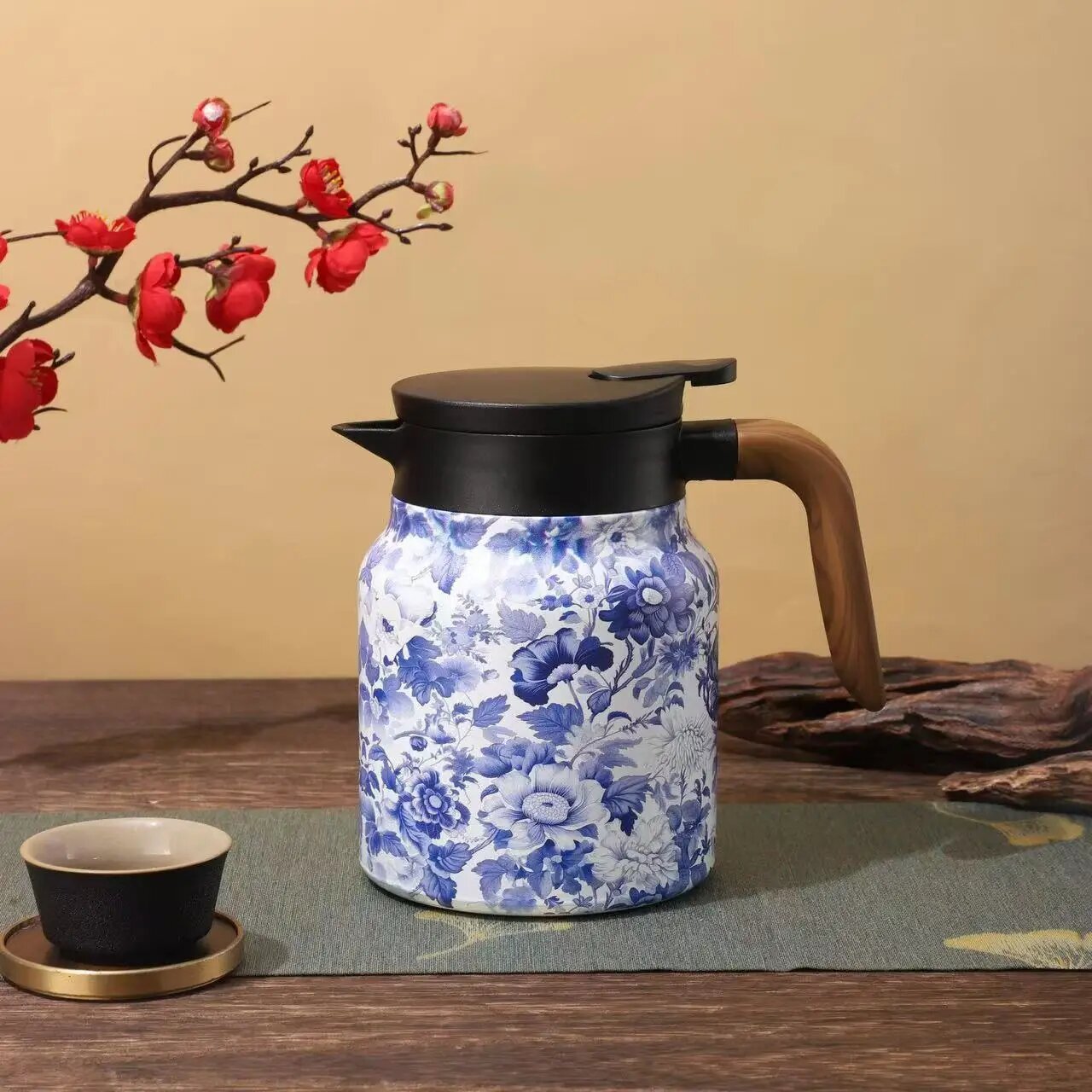 Винтажный чайник из нержавеющей стали с цветочным узором Blue 1000ML