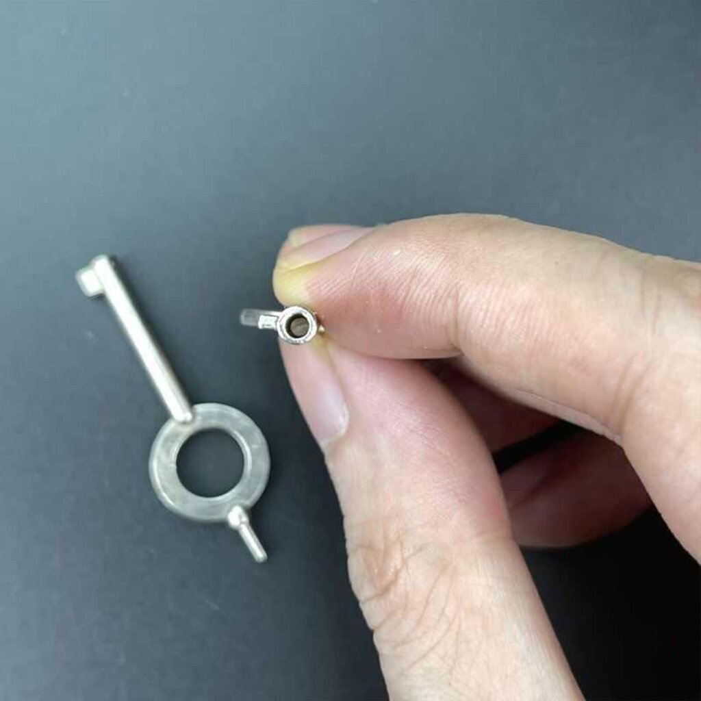 Ключи от наручников для полиции — фото 1