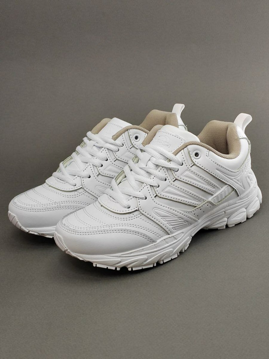 Кроссовки спорт