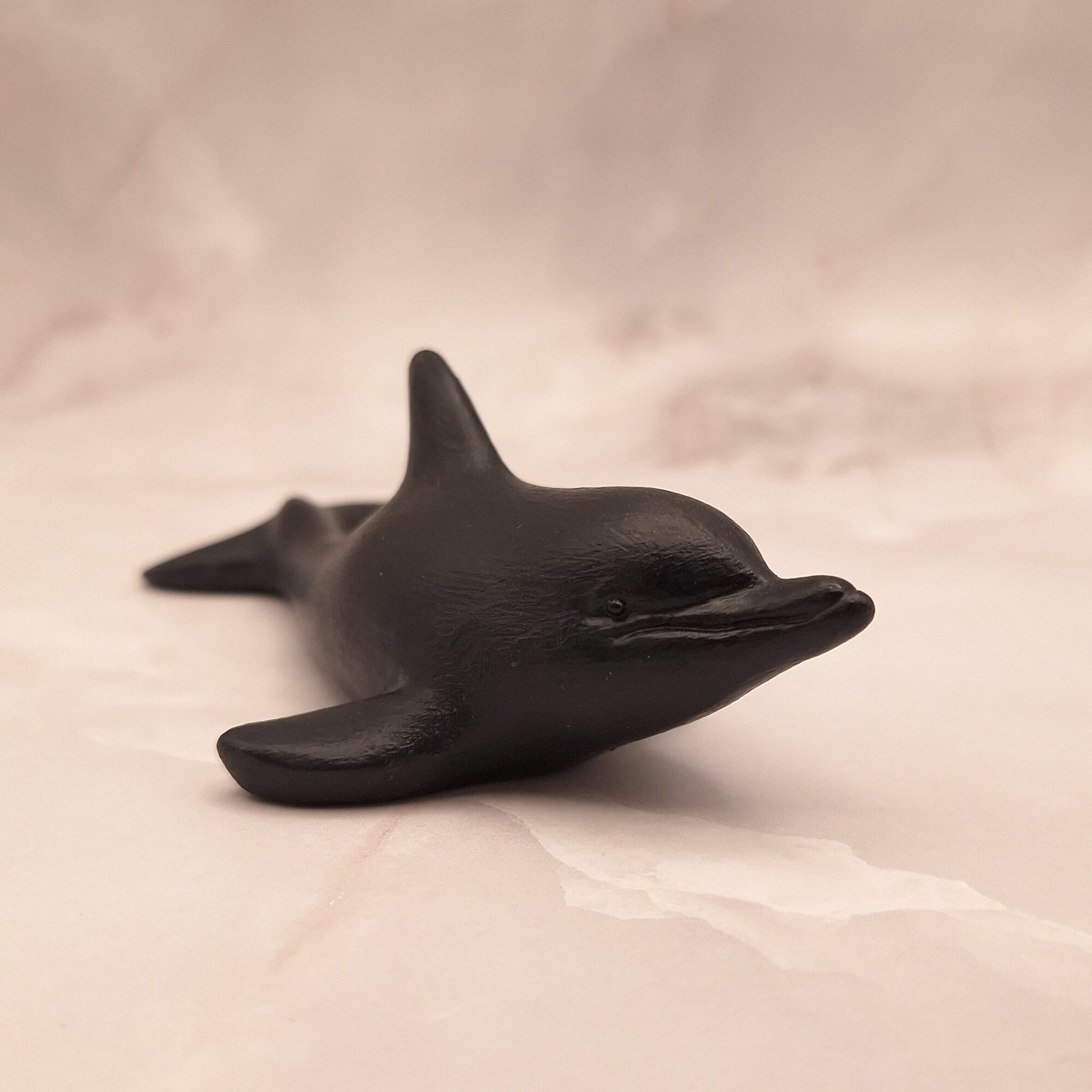 Фигурка из гипса Дельфин