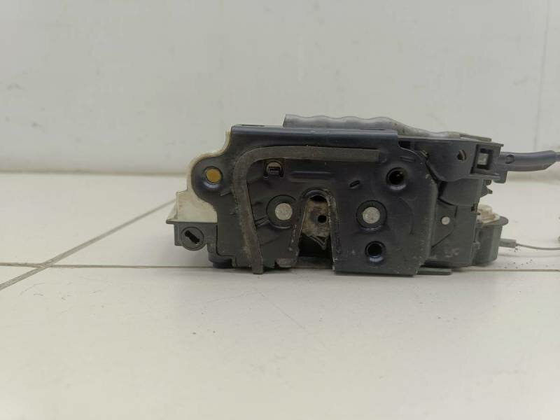 Замок двери задней правой Skoda Octavia A7 2013 кат.номер: 5E0839016A 5E0839085