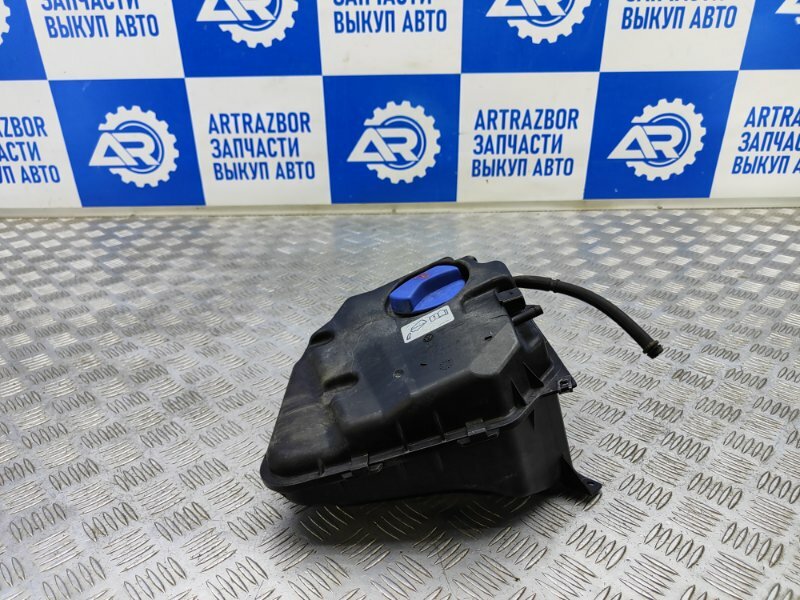 Б/У Бачок расширительный Audi Q7 4LB / Ауди Ку7 4LB 3.0 CJT 272 Л.С 2010