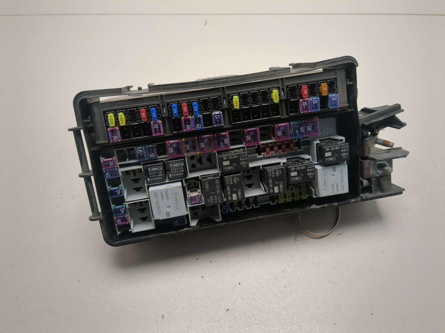 Блок предохранителей Ford Explorer Б/У